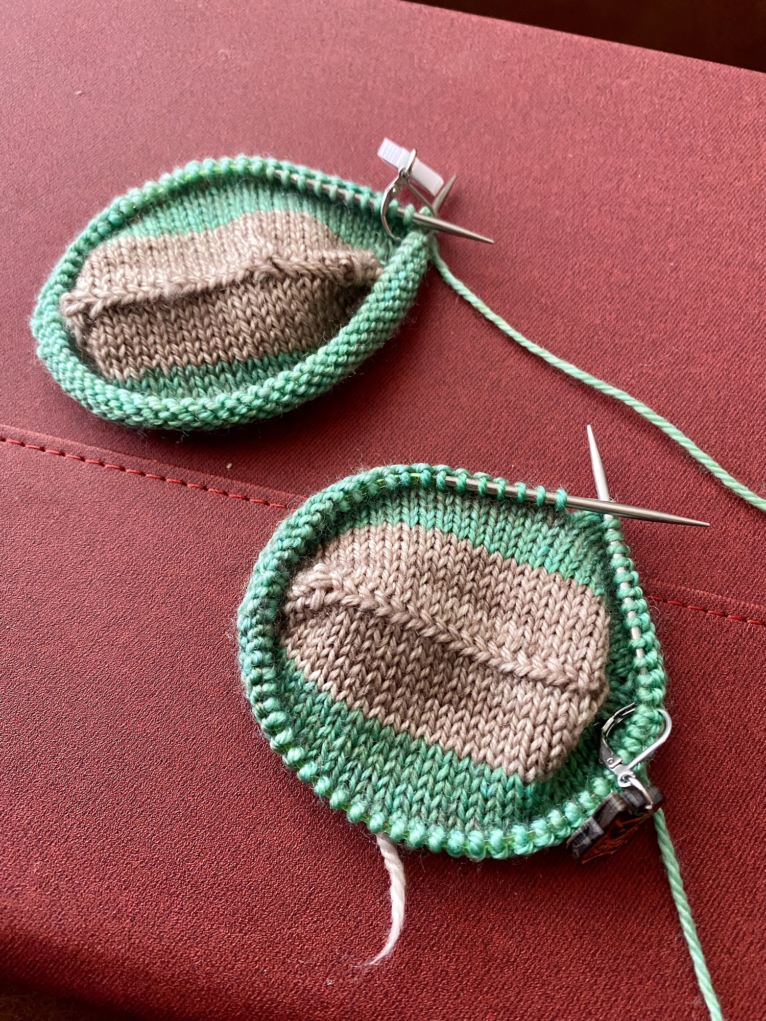 Two Wee Advent Toes | My Tangled Yarn Knitting Adventures